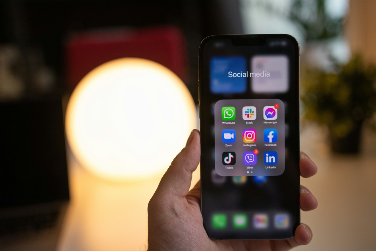 Social Media Cross-Posting: Complete Guide (2026)